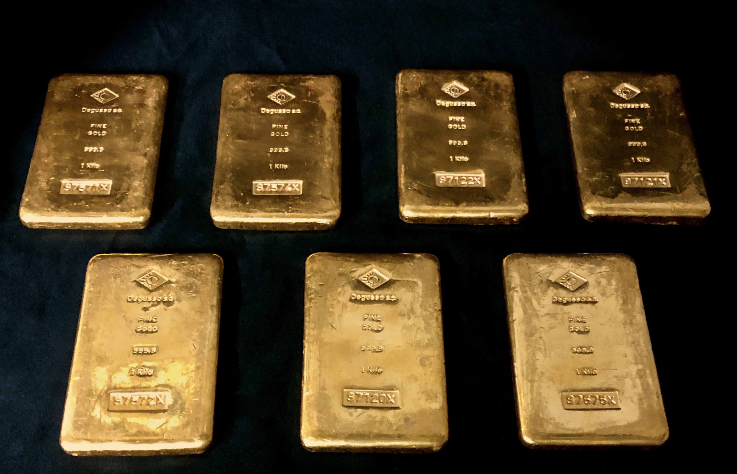 Real Gold Bar Stock Images | Free Download | BullionVault